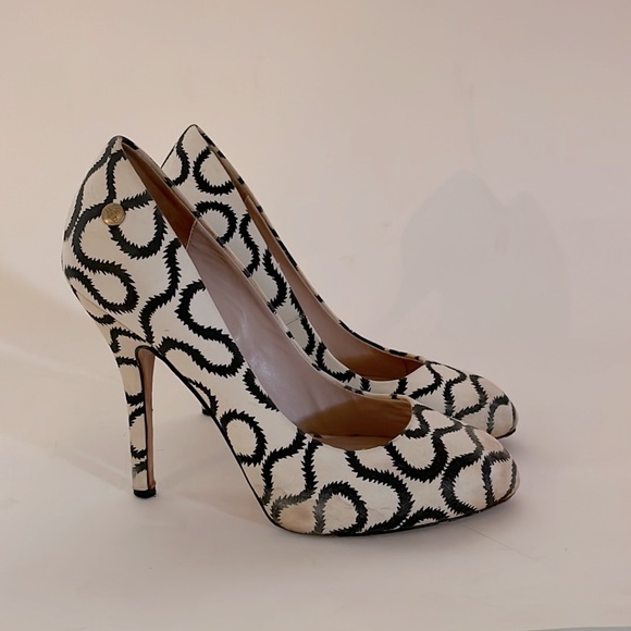 Vivienne Westwood | Shoes | Vivienne Westwood Iconic Pump Squiggle Dark ...